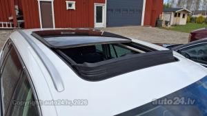 White Volkswagen Passat 2015 in Tartu, with an engine capacity of 2.00 L and mileage of 312 thousand km for 10900 €, photo 10 on AUTOMOTO.COM.LV