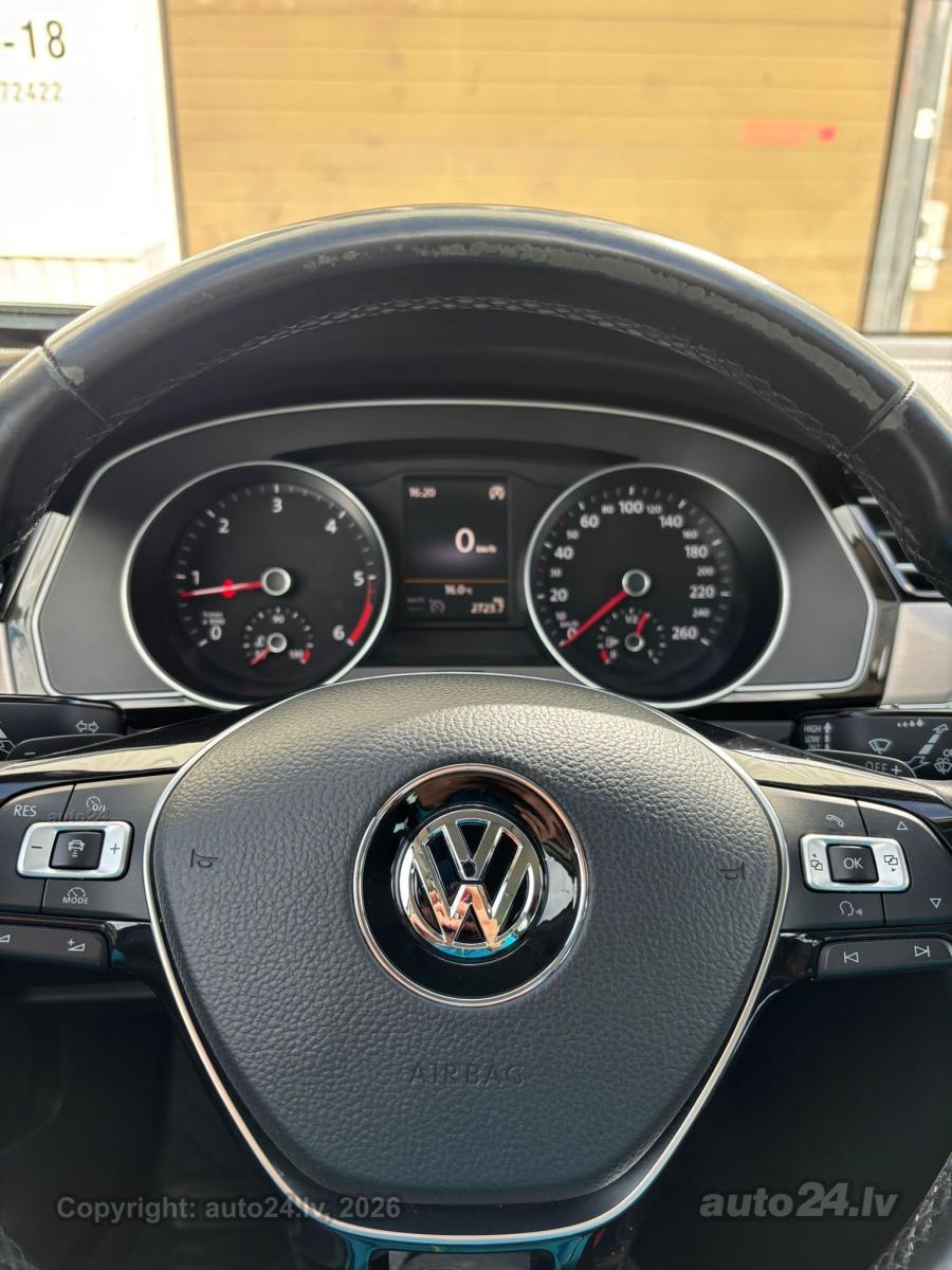 White Volkswagen Passat 2015 in Tallinn, with an engine capacity of 2.00 L and mileage of 193 thousand km for 12000 €, photo 10 on AUTOMOTO.COM.LV