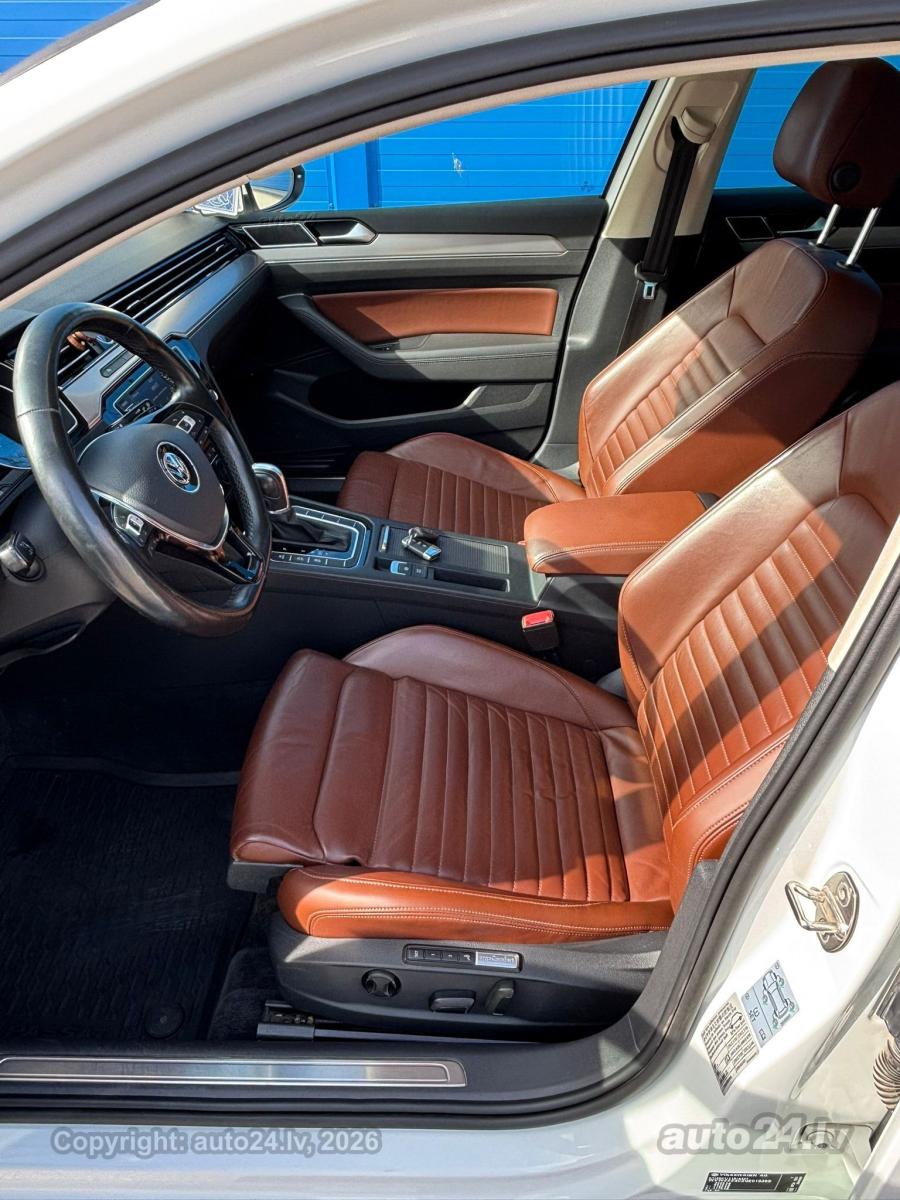 White Volkswagen Passat 2015 in Tallinn, with an engine capacity of 2.00 L and mileage of 193 thousand km for 12000 €, photo 17 on AUTOMOTO.COM.LV