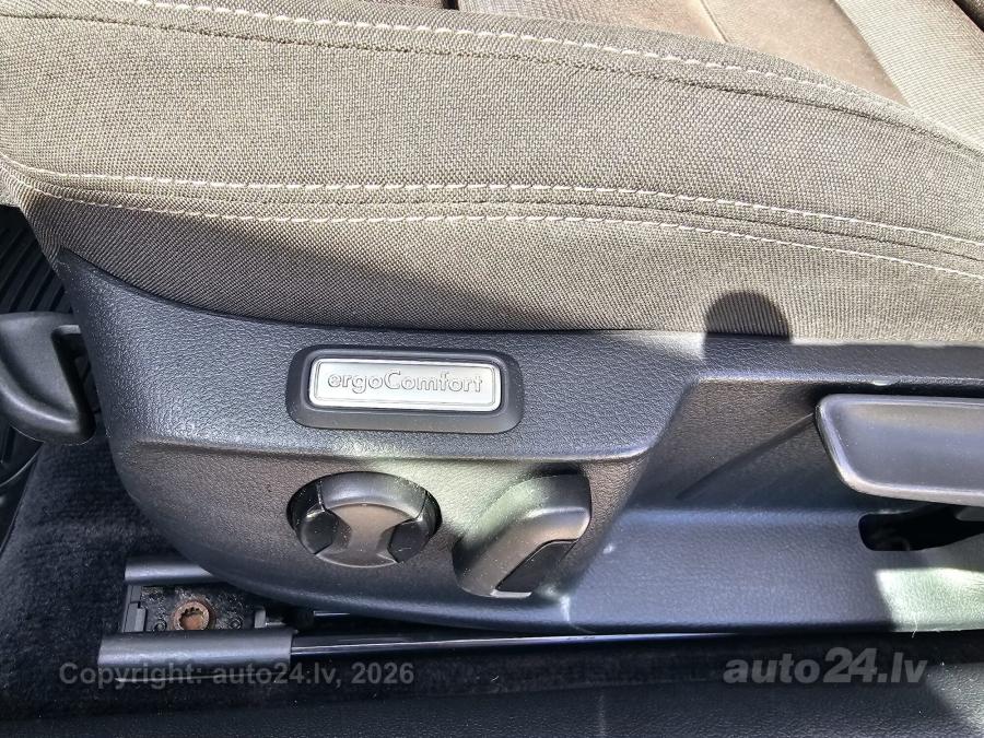 Balts Volkswagen Passat 2015 Tartu, ar dzinēja tilpumu 1.60 L un nobraukumu 219 tūkst. km par 7990 €, foto 17 vietnē AUTOMOTO.COM.LV