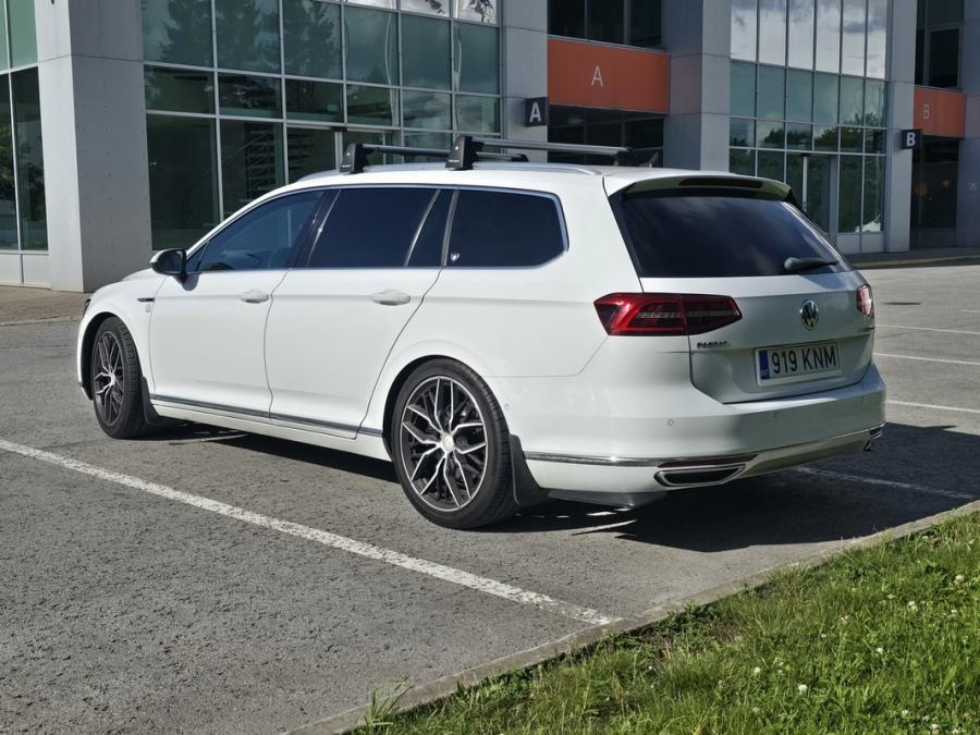 Balts Volkswagen Passat 2015 Tallina, ar dzinēja tilpumu 2.00 L un nobraukumu 239 tūkst. km par 12499 €, foto 12 vietnē AUTOMOTO.COM.LV