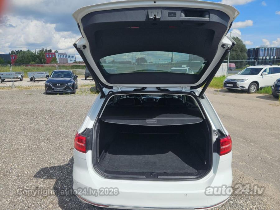 Balts Volkswagen Passat 2015 Tartu, ar dzinēja tilpumu 2.00 L un nobraukumu 248 tūkst. km par 9750 €, foto 12 vietnē AUTOMOTO.COM.LV
