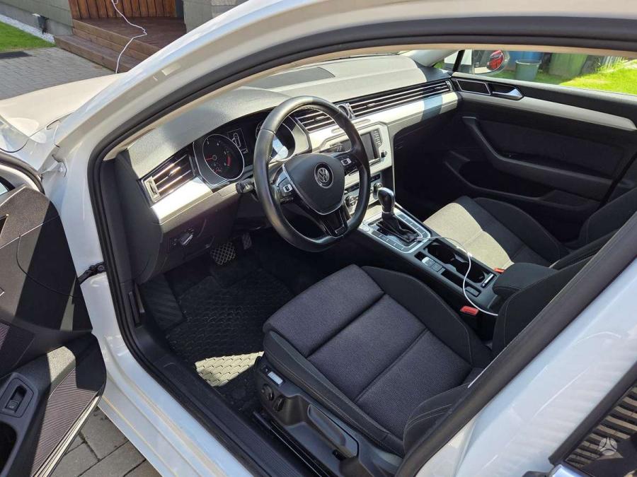Balts Volkswagen Passat 2015 Viļņa, ar dzinēja tilpumu 2.00 L un nobraukumu 283 tūkst. km par 8000 €, foto 8 vietnē AUTOMOTO.COM.LV