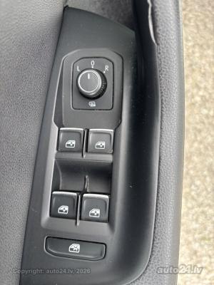 Balts Volkswagen Passat 2015 Tallina, ar dzinēja tilpumu 2.00 L un nobraukumu 265 tūkst. km par 9899 €, foto 17 vietnē AUTOMOTO.COM.LV