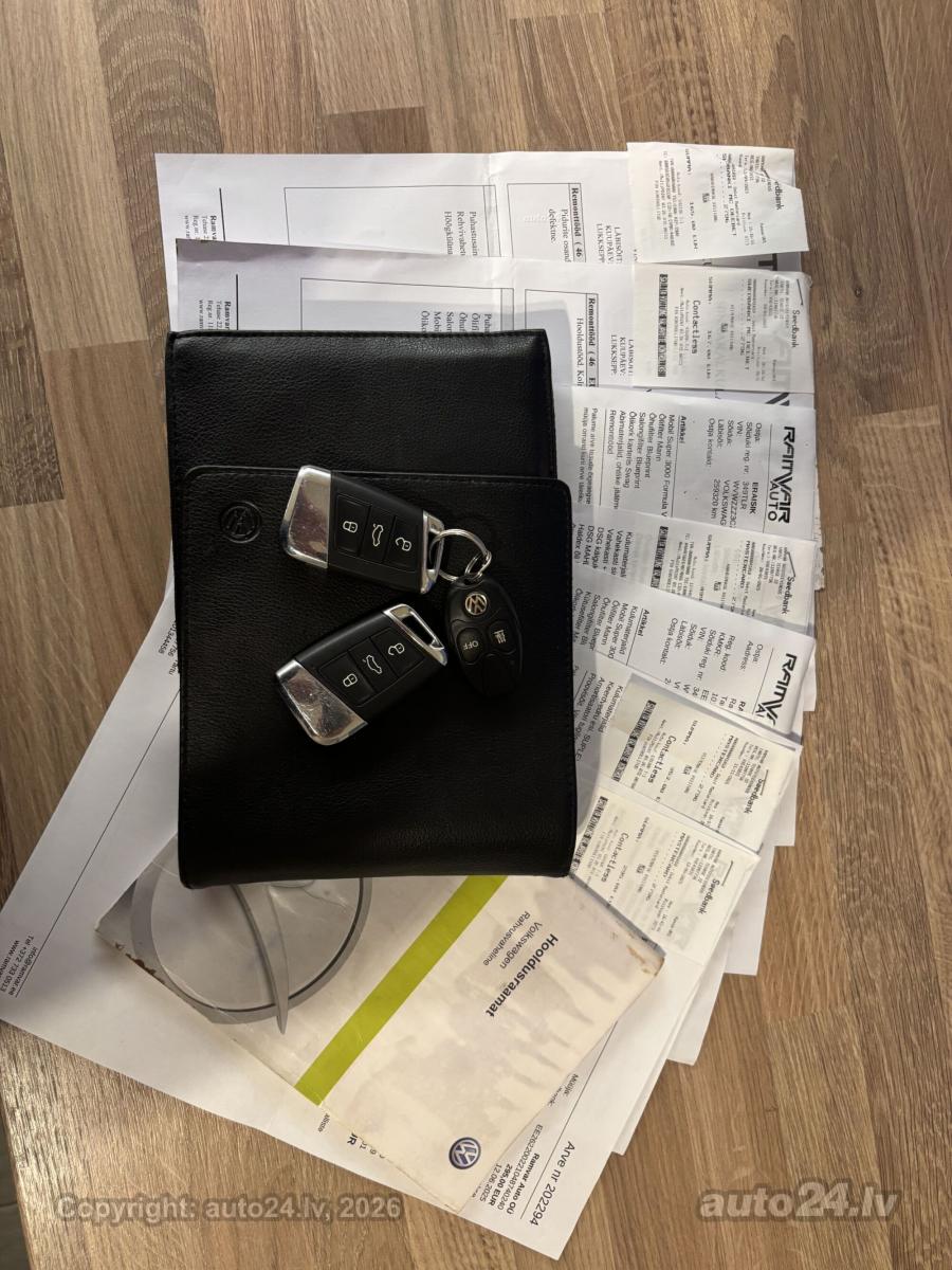 Balts Volkswagen Passat 2015 Tallina, ar dzinēja tilpumu 2.00 L un nobraukumu 265 tūkst. km par 9899 €, foto 21 vietnē AUTOMOTO.COM.LV