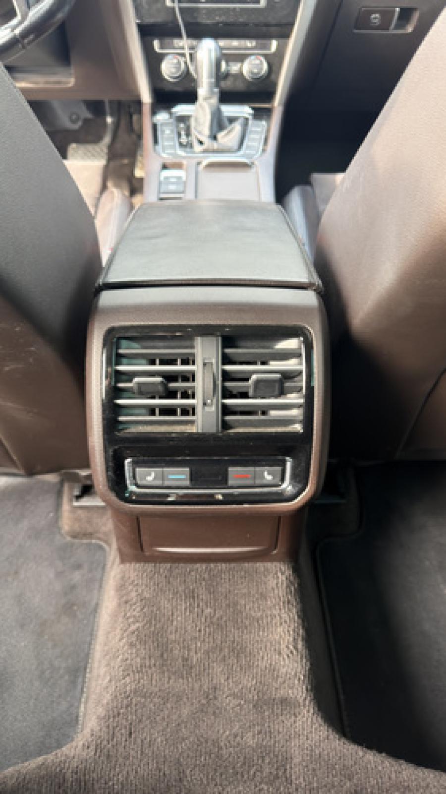 Balts Volkswagen Passat 2015 Peltsamā, ar dzinēja tilpumu 2.00 L un nobraukumu 316 tūkst. km par 8500 €, foto 14 vietnē AUTOMOTO.COM.LV