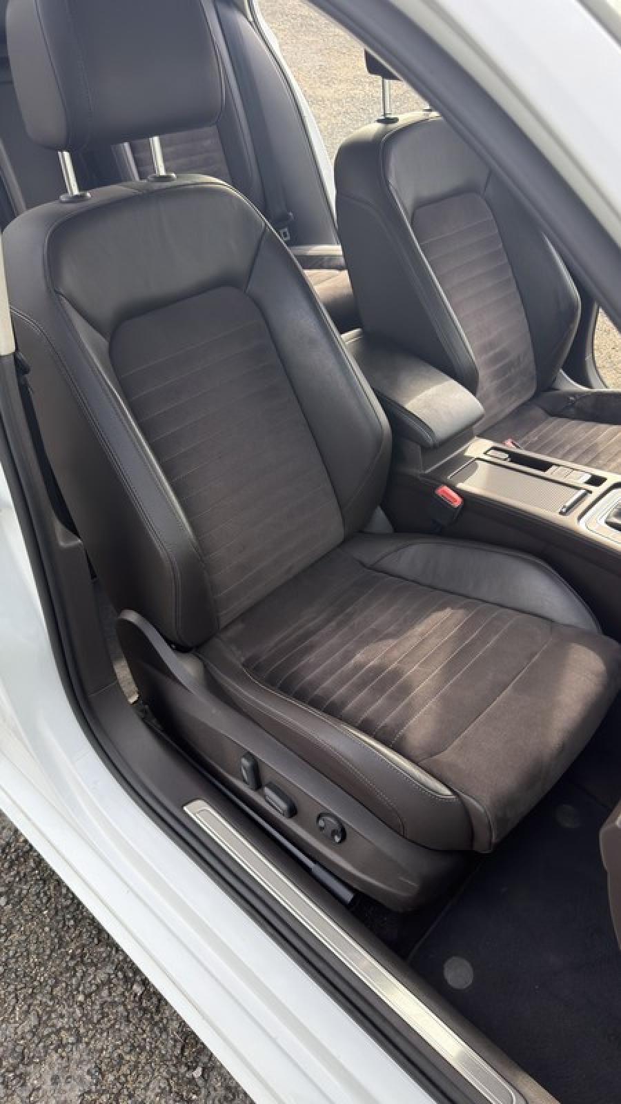 Balts Volkswagen Passat 2015 Peltsamā, ar dzinēja tilpumu 2.00 L un nobraukumu 316 tūkst. km par 8500 €, foto 27 vietnē AUTOMOTO.COM.LV