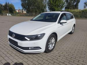 Balts Volkswagen Passat 2015 Marijampole, ar dzinēja tilpumu 1.60 L un nobraukumu 300 tūkst. km par 6800 €, foto  vietnē AUTOMOTO.COM.LV
