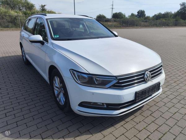White Volkswagen Passat 2015 in Marijampole, with an engine capacity of 1.60 L and mileage of 300 thousand km for 6800 €, photo 4 on AUTOMOTO.COM.LV