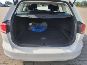 Balts Volkswagen Passat 2015 Marijampole, ar dzinēja tilpumu 1.60 L un nobraukumu 300 tūkst. km par 6800 €, foto 9 vietnē AUTOMOTO.COM.LV