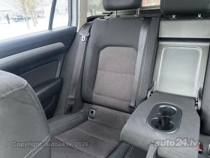 White Volkswagen Passat 2016 in Tallinn, with an engine capacity of 1.40 L and mileage of 398 thousand km for 6500 €, photo 11 on AUTOMOTO.COM.LV
