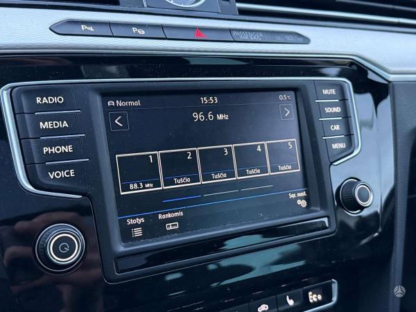 Balts Volkswagen Passat 2016 Kauņa, ar dzinēja tilpumu 1.40 L un nobraukumu 178 tūkst. km par 10550 €, foto 11 vietnē AUTOMOTO.COM.LV