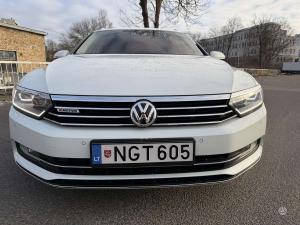 White Volkswagen Passat 2016 in Vilnius, with an engine capacity of 1.97 L and mileage of 360 thousand km for 11900 €, photo 10 on AUTOMOTO.COM.LV