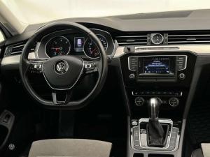 Balts Volkswagen Passat 2016 Viļņa, ar dzinēja tilpumu 2.00 L un nobraukumu 332 tūkst. km par 9950 €, foto 13 vietnē AUTOMOTO.COM.LV