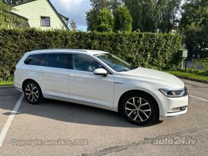White Volkswagen Passat 2016 in Tallinn, with an engine capacity of 2.00 L and mileage of 217 thousand km for 14500 €, photo 2 on AUTOMOTO.COM.LV