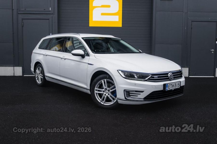 Balts Volkswagen Passat 2016 Tallina, ar dzinēja tilpumu 1.40 L un nobraukumu 260 tūkst. km par 9999 €, foto 4 vietnē AUTOMOTO.COM.LV