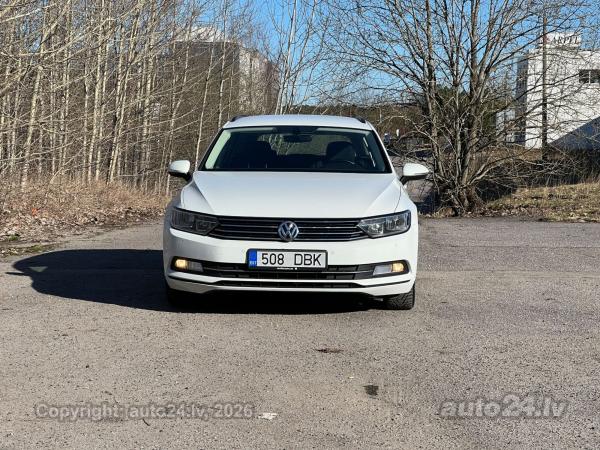 White Volkswagen Passat 2016 in Tallinn, with an engine capacity of 1.40 L and mileage of 193 thousand km for 10900 €, photo 4 on AUTOMOTO.COM.LV
