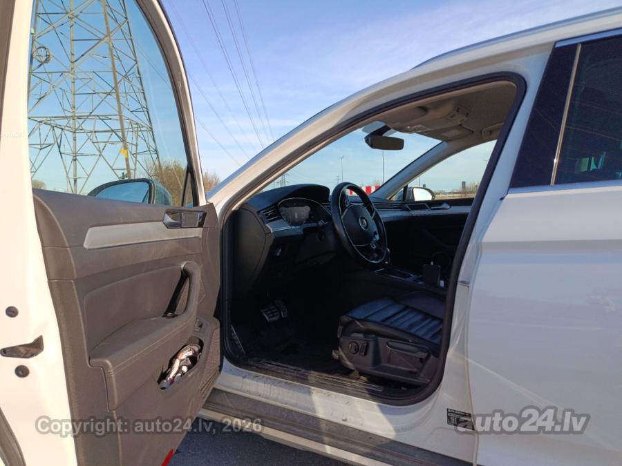 Balts Volkswagen Passat 2016 Tallina, ar dzinēja tilpumu 2.00 L un nobraukumu 205 tūkst. km par 16900 €, foto 20 vietnē AUTOMOTO.COM.LV