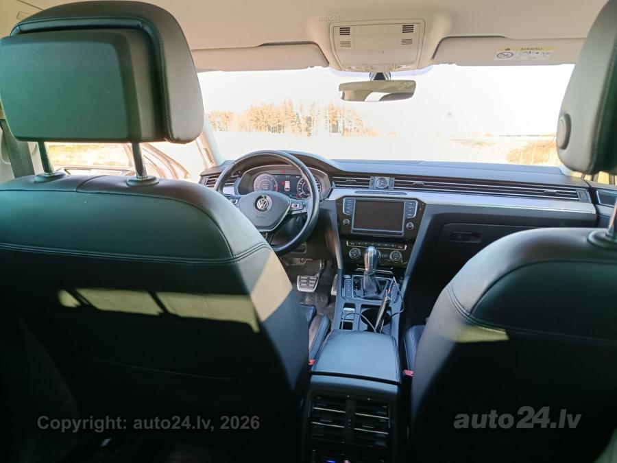 Balts Volkswagen Passat 2016 Tallina, ar dzinēja tilpumu 2.00 L un nobraukumu 205 tūkst. km par 16900 €, foto 22 vietnē AUTOMOTO.COM.LV