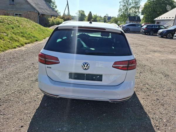 White Volkswagen Passat 2016 in Marijampole, with an engine capacity of 1.40 L and mileage of 213 thousand km for 7999 €, photo 9 on AUTOMOTO.COM.LV