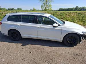 Balts Volkswagen Passat 2016 Marijampole, ar dzinēja tilpumu 1.40 L un nobraukumu 213 tūkst. km par 7999 €, foto 12 vietnē AUTOMOTO.COM.LV