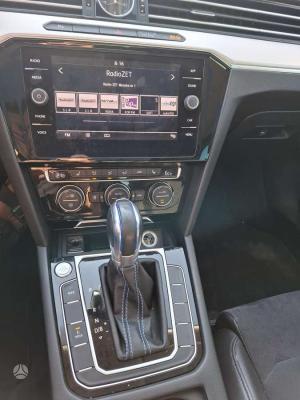 Balts Volkswagen Passat 2016 Marijampole, ar dzinēja tilpumu 1.40 L un nobraukumu 213 tūkst. km par 7999 €, foto 14 vietnē AUTOMOTO.COM.LV