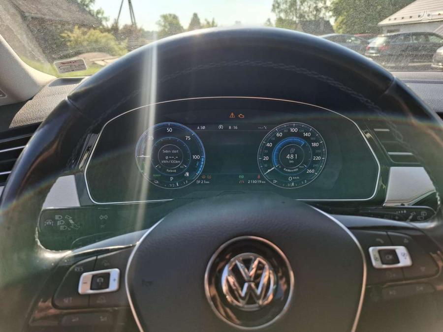 Balts Volkswagen Passat 2016 Marijampole, ar dzinēja tilpumu 1.40 L un nobraukumu 213 tūkst. km par 7999 €, foto 15 vietnē AUTOMOTO.COM.LV