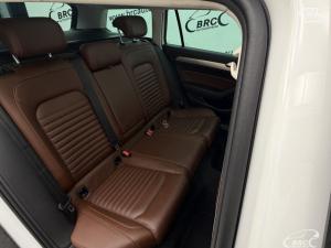 Balts Volkswagen Passat 2016 Avižieniai, ar dzinēja tilpumu 2.00 L un nobraukumu 216 tūkst. km par 11700 €, foto 12 vietnē AUTOMOTO.COM.LV