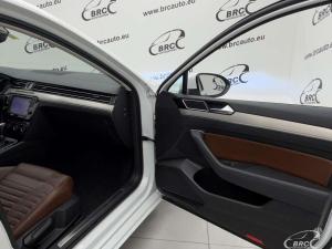 White Volkswagen Passat 2016 in Vilnius, with an engine capacity of 1.97 L and mileage of 216 thousand km for 11700 €, photo 10 on AUTOMOTO.COM.LV