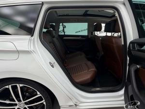 White Volkswagen Passat 2016 in Vilnius, with an engine capacity of 1.97 L and mileage of 216 thousand km for 11700 €, photo 11 on AUTOMOTO.COM.LV