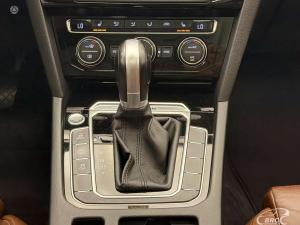 White Volkswagen Passat 2016 in Vilnius, with an engine capacity of 1.97 L and mileage of 216 thousand km for 11700 €, photo 20 on AUTOMOTO.COM.LV