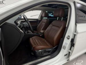 White Volkswagen Passat 2016 in Vilnius, with an engine capacity of 1.97 L and mileage of 216 thousand km for 11700 €, photo 25 on AUTOMOTO.COM.LV
