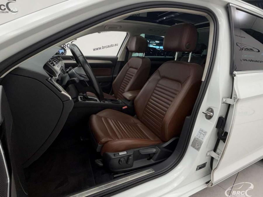 White Volkswagen Passat 2016 in Vilnius, with an engine capacity of 1.97 L and mileage of 216 thousand km for 11700 €, photo 25 on AUTOMOTO.COM.LV