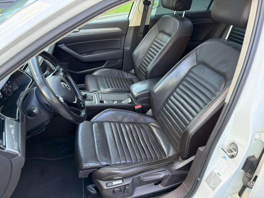 Balts Volkswagen Passat 2016 Viļņa, ar dzinēja tilpumu 1.97 L un nobraukumu 318 tūkst. km par 12750 €, foto 14 vietnē AUTOMOTO.COM.LV