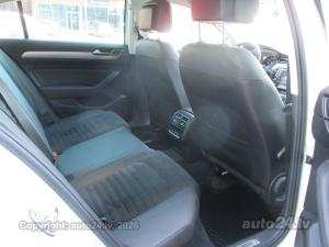 White Volkswagen Passat 2016 in Tartu, with an engine capacity of 2.00 L and mileage of 250 thousand km for 10790 €, photo 11 on AUTOMOTO.COM.LV