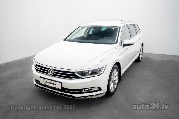 White Volkswagen Passat 2016 in Tallinn, with an engine capacity of 2.00 L and mileage of 269 thousand km for 10999 €, photo 1 on AUTOMOTO.COM.LV