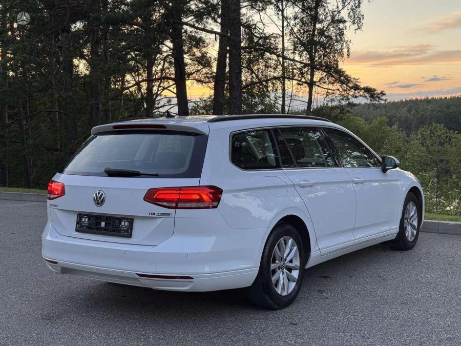 Balts Volkswagen Passat 2016 Viļņa, ar dzinēja tilpumu 1.60 L un nobraukumu 222 tūkst. km par 8000 €, foto 9 vietnē AUTOMOTO.COM.LV