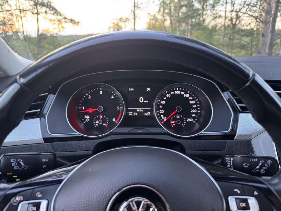 Balts Volkswagen Passat 2016 Viļņa, ar dzinēja tilpumu 1.60 L un nobraukumu 222 tūkst. km par 8000 €, foto 17 vietnē AUTOMOTO.COM.LV
