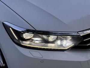 Balts Volkswagen Passat 2016 Viļņa, ar dzinēja tilpumu 1.60 L un nobraukumu 222 tūkst. km par 8000 €, foto 23 vietnē AUTOMOTO.COM.LV