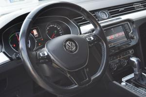 White Volkswagen Passat 2016 in Vilnius, with an engine capacity of 1.40 L and mileage of 152 thousand km for 12800 €, photo 13 on AUTOMOTO.COM.LV
