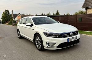 Balts Volkswagen Passat 2016 Kauņa, ar dzinēja tilpumu 1.40 L un nobraukumu 261 tūkst. km par 10600 €, foto 5 vietnē AUTOMOTO.COM.LV