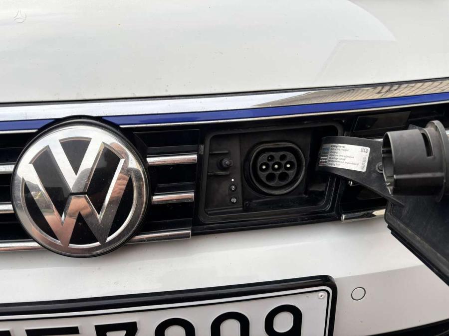 Balts Volkswagen Passat 2016 Kauņa, ar dzinēja tilpumu 1.40 L un nobraukumu 261 tūkst. km par 10600 €, foto 17 vietnē AUTOMOTO.COM.LV