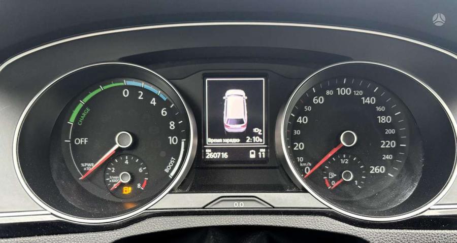 Balts Volkswagen Passat 2016 Kauņa, ar dzinēja tilpumu 1.40 L un nobraukumu 261 tūkst. km par 10600 €, foto 18 vietnē AUTOMOTO.COM.LV
