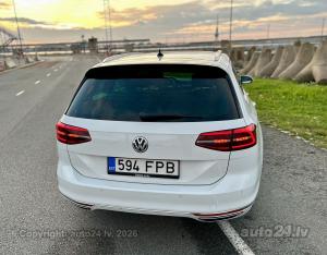 White Volkswagen Passat 2016 in Tallinn, with an engine capacity of 2.00 L and mileage of 236 thousand km for 14300 €, photo 5 on AUTOMOTO.COM.LV