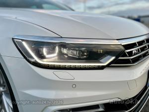 White Volkswagen Passat 2016 in Tallinn, with an engine capacity of 2.00 L and mileage of 236 thousand km for 14300 €, photo 23 on AUTOMOTO.COM.LV