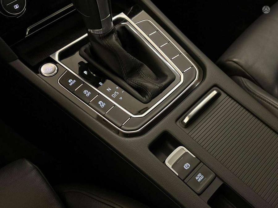 Balts Volkswagen Passat 2016 Marijampole, ar dzinēja tilpumu 1.97 L un nobraukumu 254 tūkst. km par 12999 €, foto 12 vietnē AUTOMOTO.COM.LV