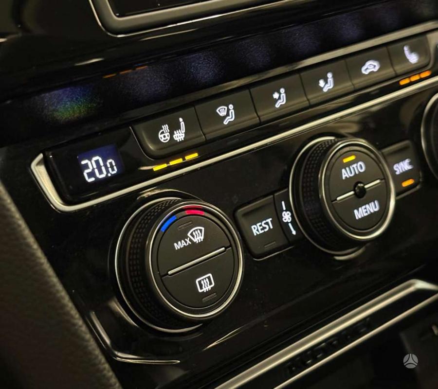 Balts Volkswagen Passat 2016 Marijampole, ar dzinēja tilpumu 1.97 L un nobraukumu 254 tūkst. km par 12999 €, foto 14 vietnē AUTOMOTO.COM.LV