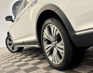Balts Volkswagen Passat 2016 Marijampole, ar dzinēja tilpumu 1.97 L un nobraukumu 254 tūkst. km par 12999 €, foto 17 vietnē AUTOMOTO.COM.LV