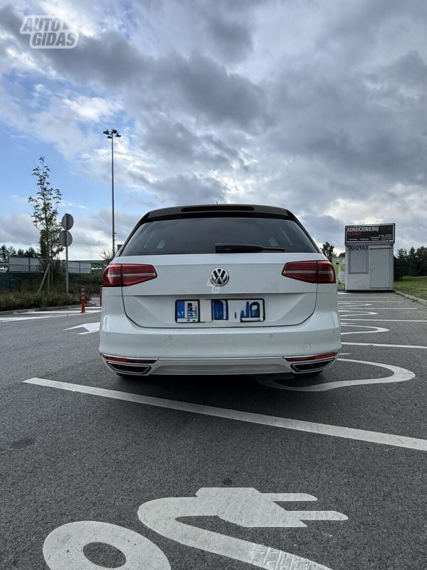 Balts Volkswagen Passat 2016 Viļņa, ar dzinēja tilpumu 2.00 L un nobraukumu 375 tūkst. km par 9100 €, foto 9 vietnē AUTOMOTO.COM.LV