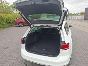 White Volkswagen Passat 2017 in Telschi, with an engine capacity of 0.00 L and mileage of 224 thousand km for 9999 €, photo 10 on AUTOMOTO.COM.LV